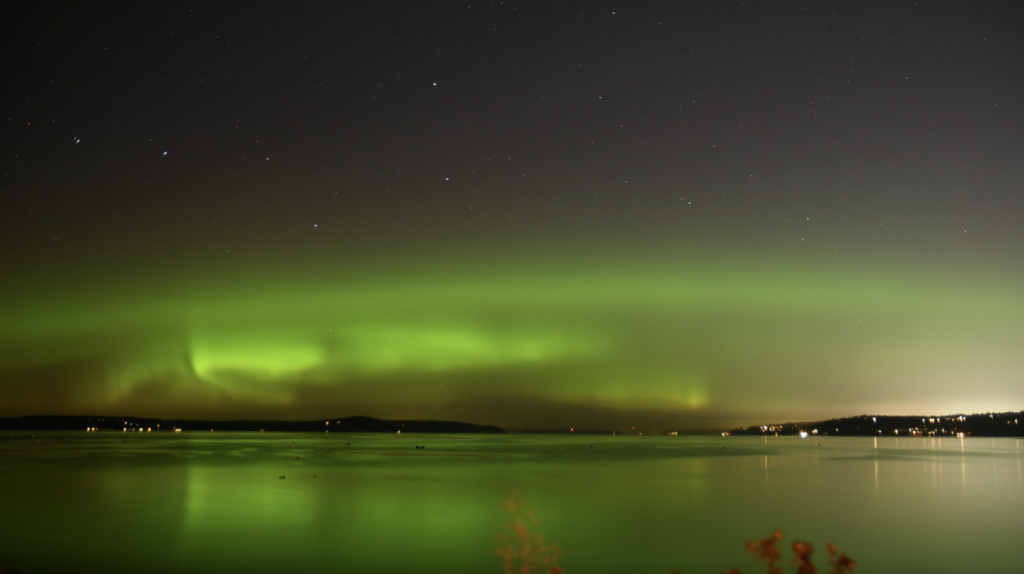 Northern lights make appearance over Washington - DiRAC